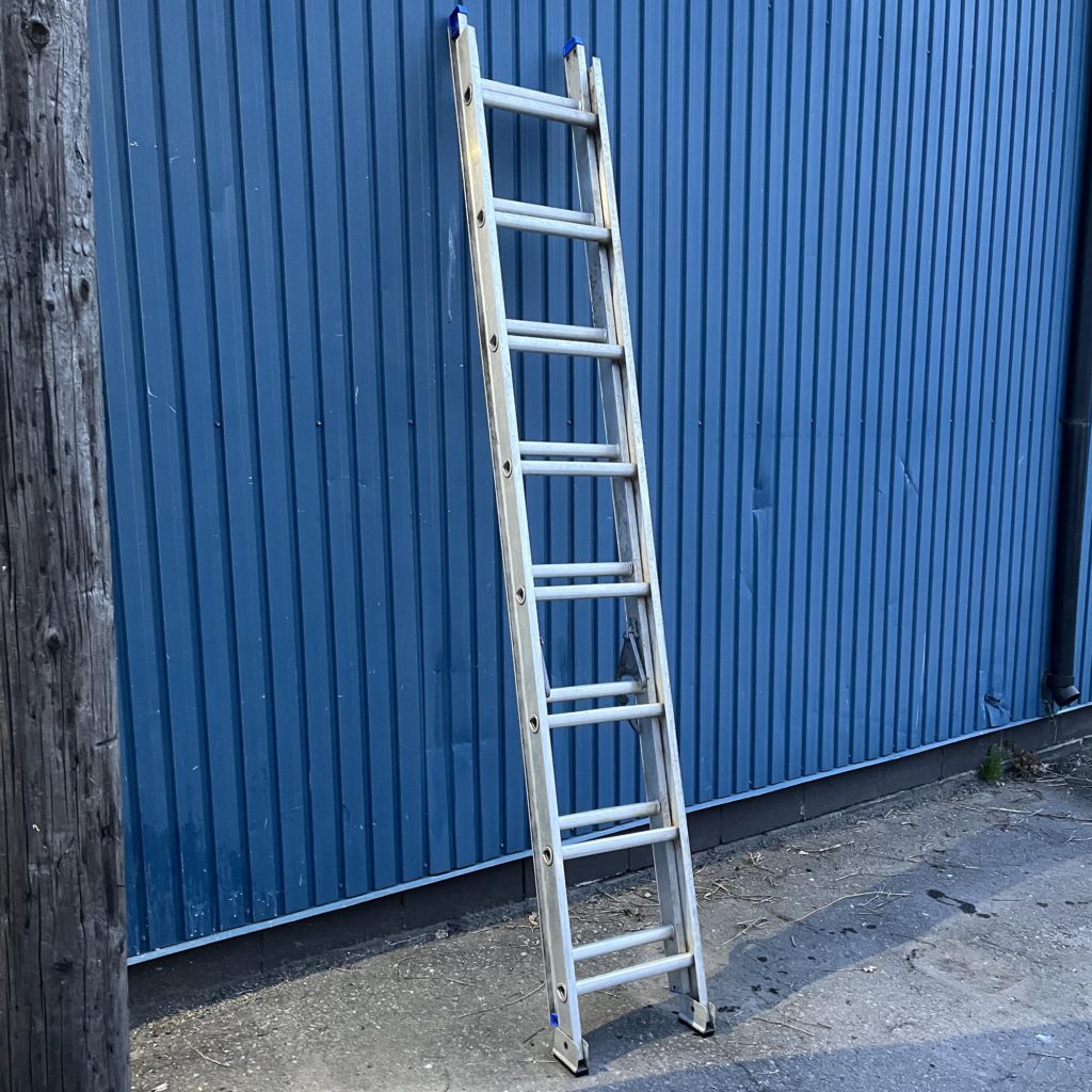 16 Foot Aluminum Extension Ladder – OTL Webstore